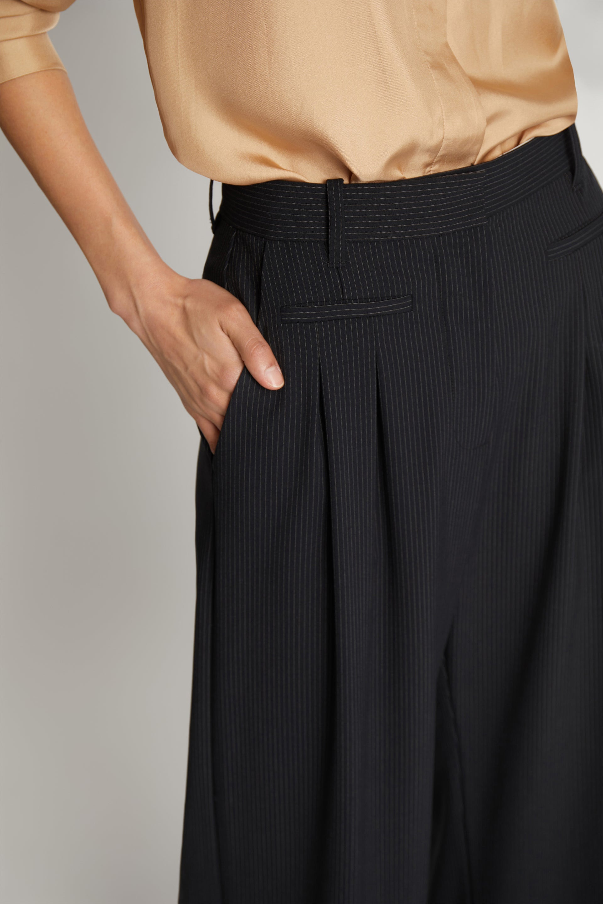 New In | See the Newest Fashion from Munthe Online