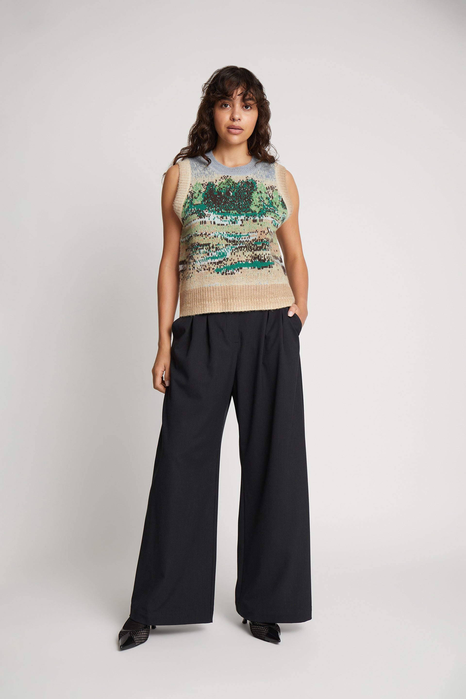New In | See the Newest Fashion from Munthe Online